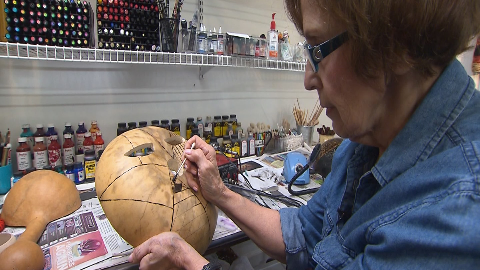 Ann Light - Gourd Artist | Tennessee Crossroads | NPT