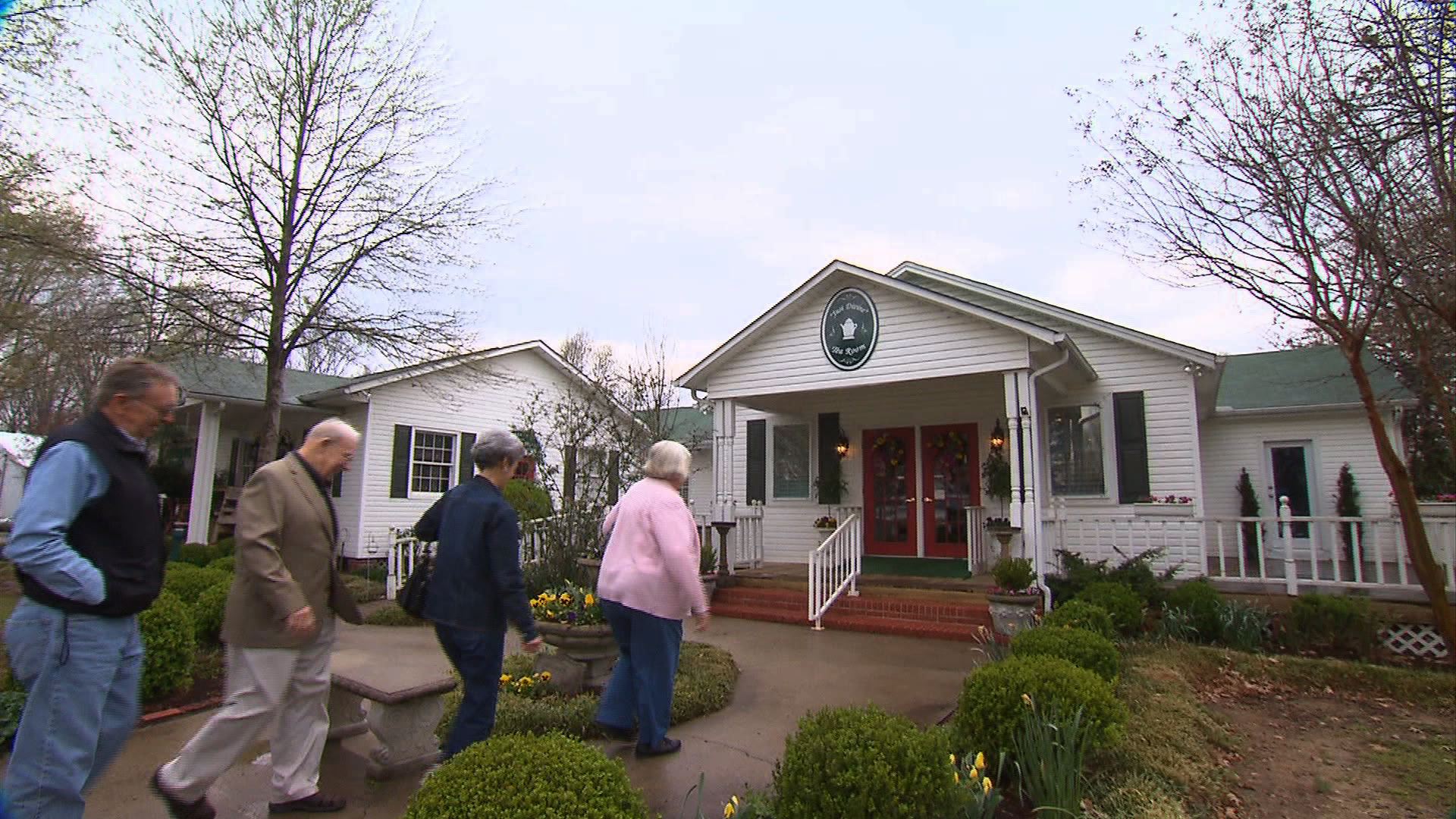 Charlene's Colony of Shops | Tennessee Crossroads | NPT