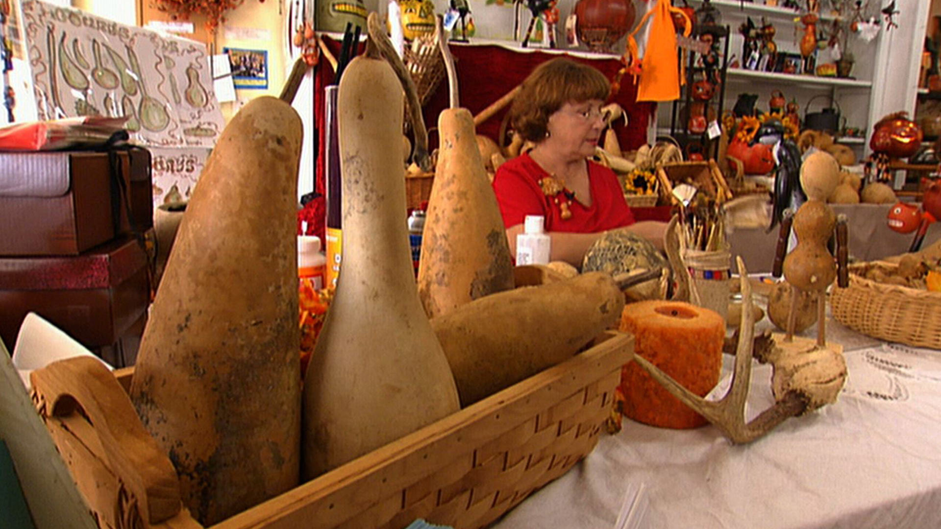 Gourd Lady at Pappy's Picket Fence | Tennessee Crossroads | NPT