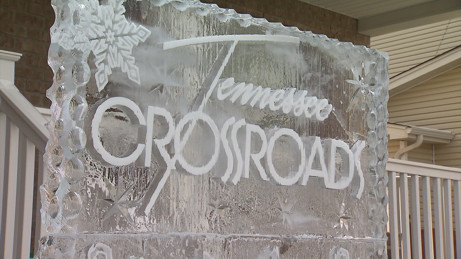 Ice Carver - Duane Schmelhaus | Tennessee Crossroads | NPT