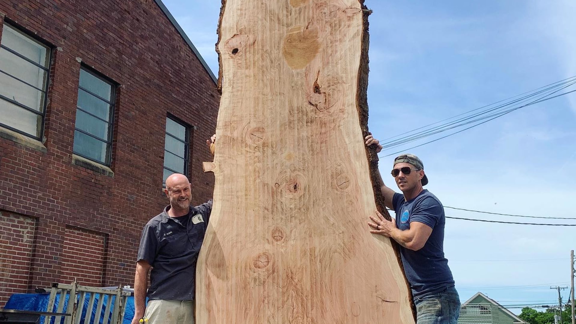Sawdust & Whiskey | Tennessee Crossroads | NPT