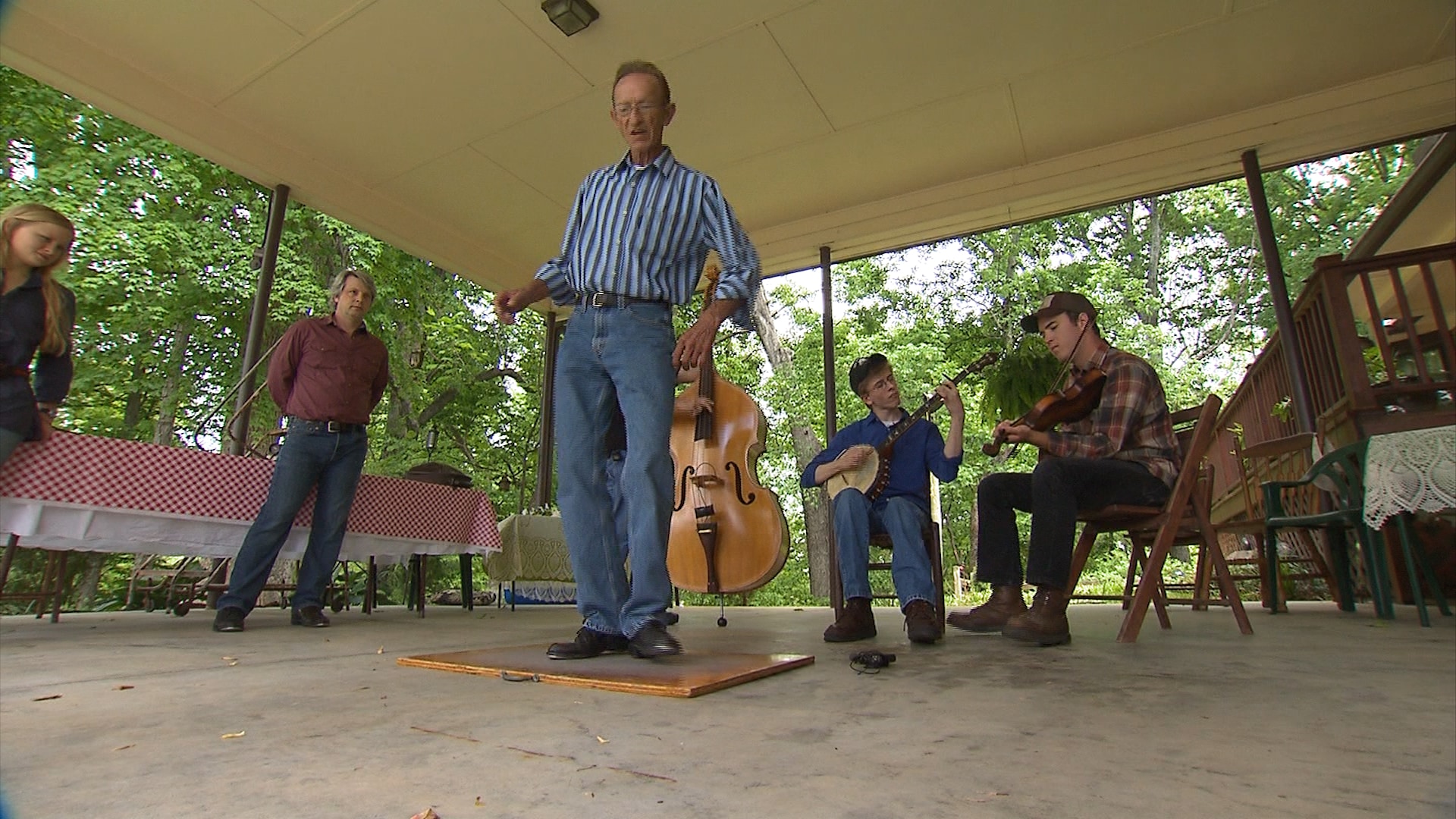 Thomas Maupin - Buck Dancer | Tennessee Crossroads | NPT
