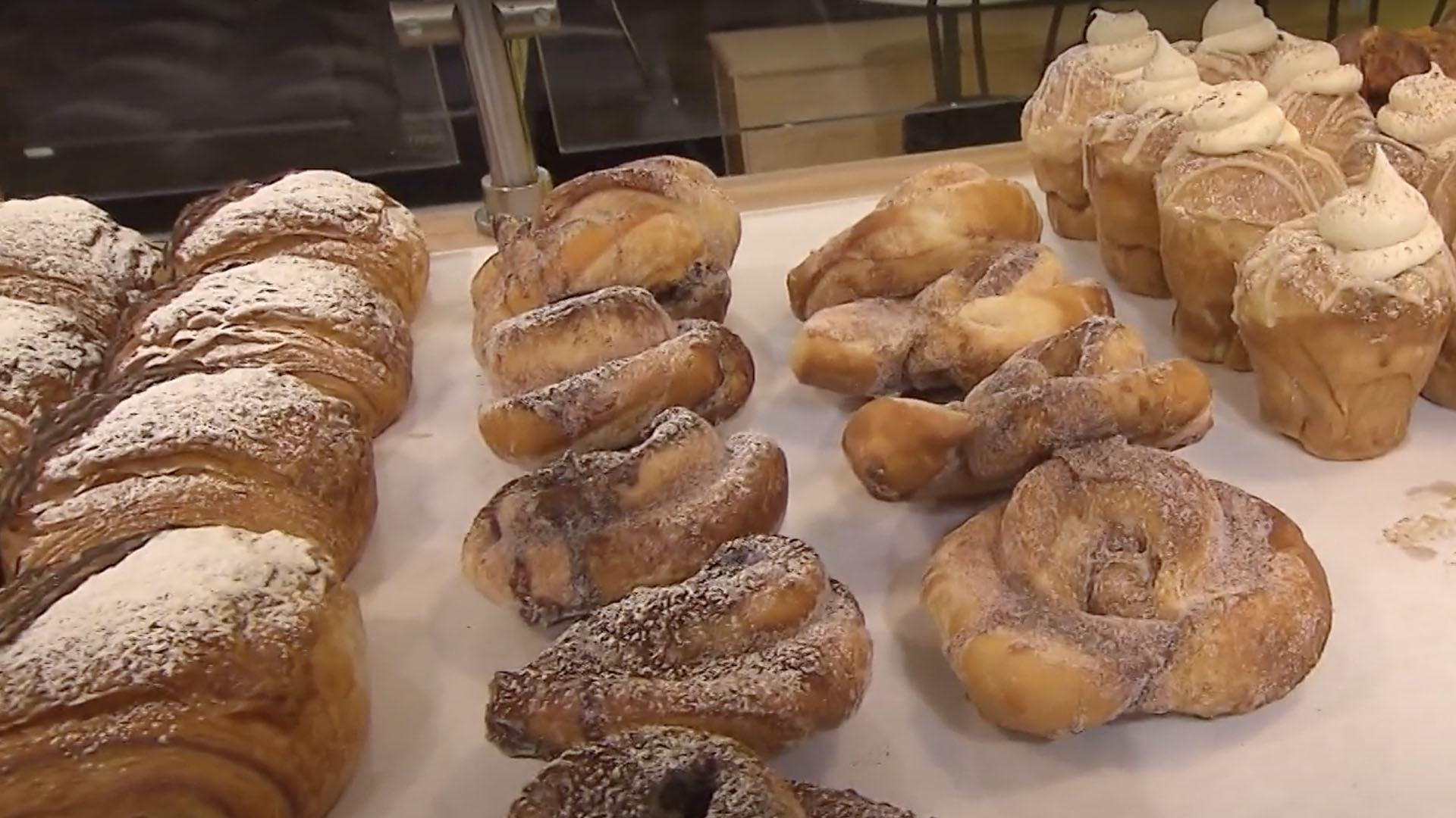 Armstrong Fried Pies | Tennessee Crossroads | NPT