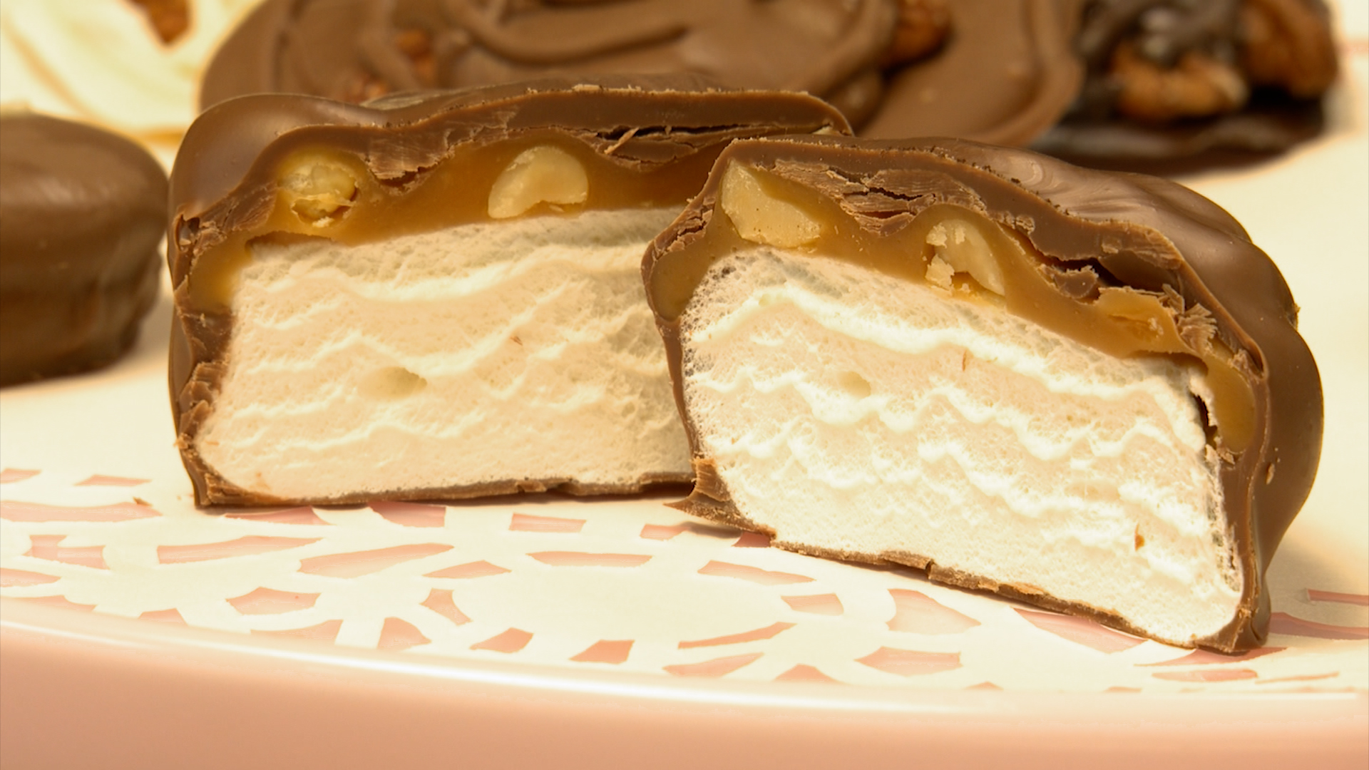 Velma's Candy Store | Tennessee Crossroads | NPT